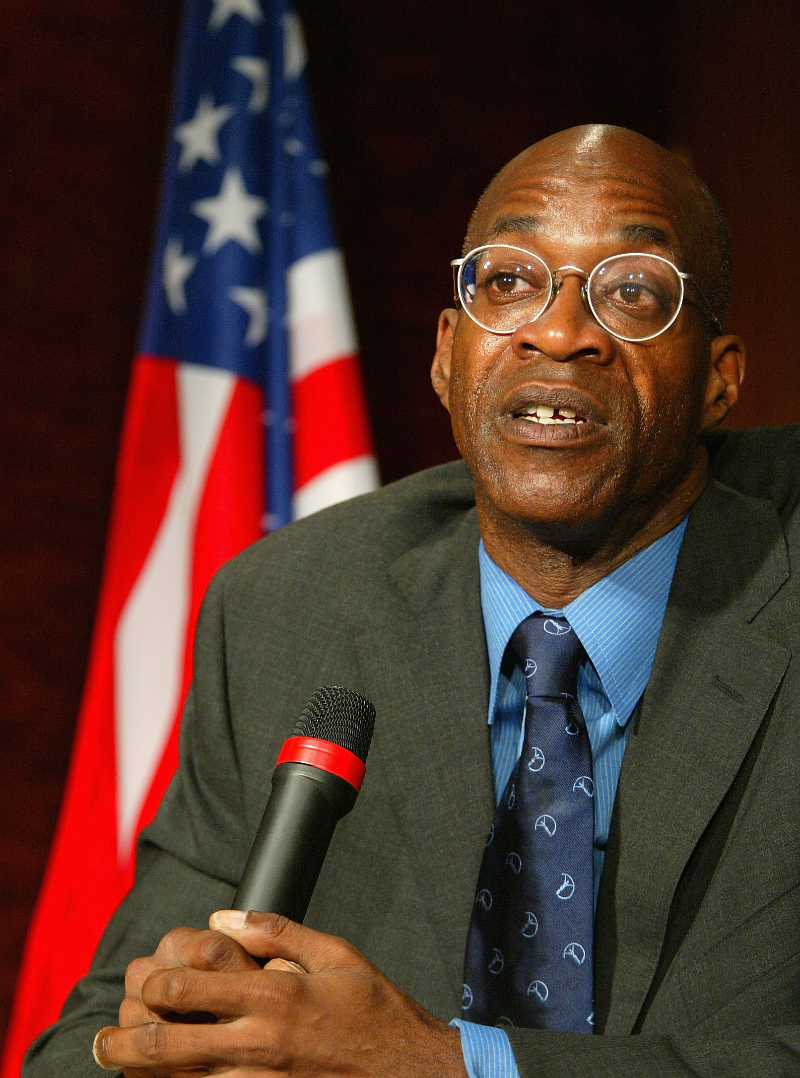 Edwin Moses - New Georgia Encyclopedia
