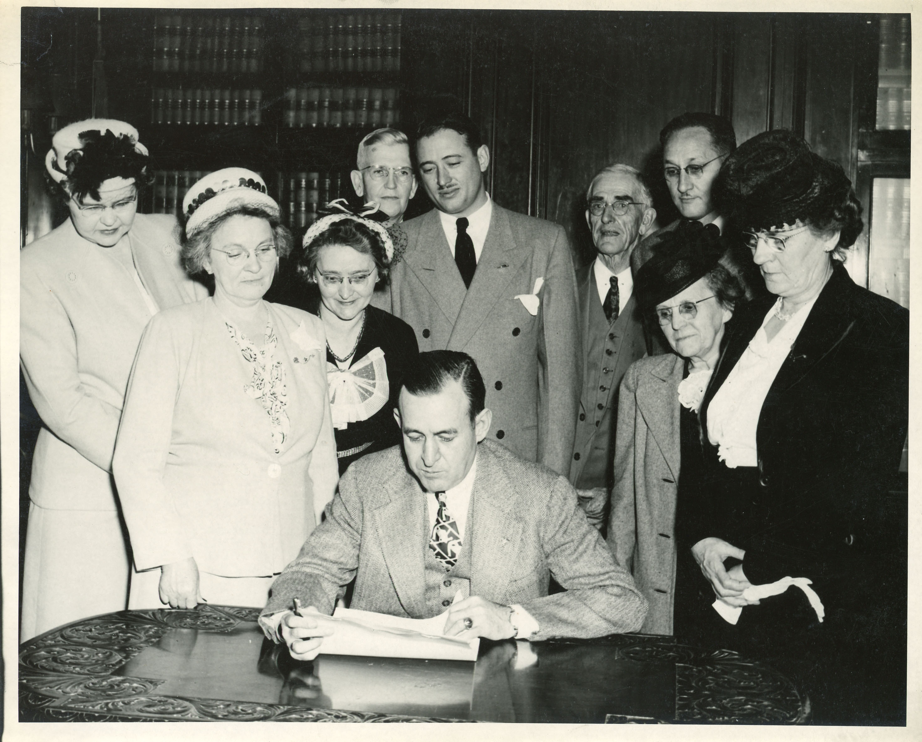 Melvin E. Thompson - New Georgia Encyclopedia